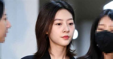 ‘음주운전 김새론 벌금형 선고 이후 직접 공개한 근황 “플로리스트 어렵다”