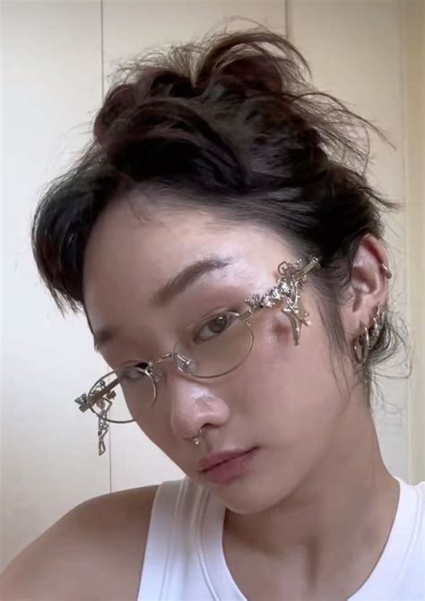 Pin By Lisie On Pins Criados Por Você In 2024 Stylish Glasses Glasses Fashion Glasses