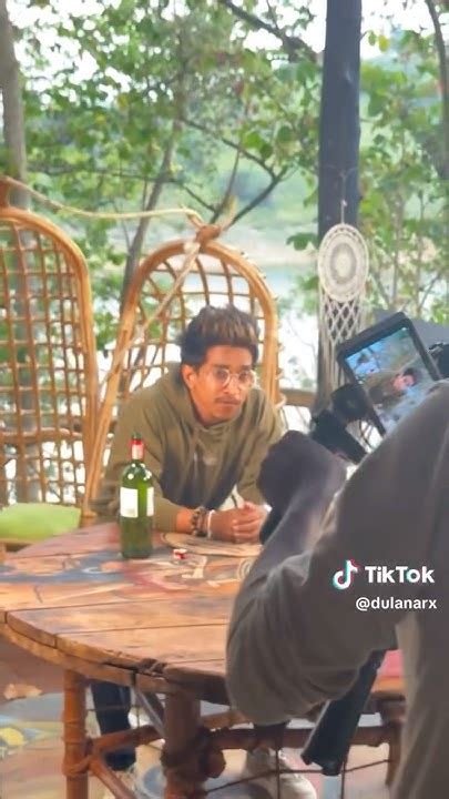 හැදුන විදිහ දැක්කෙ නැනේ සුදු පාට බට්න් එකත් ඔබගෙන යන්න Tiktok Stars Hub Youtube