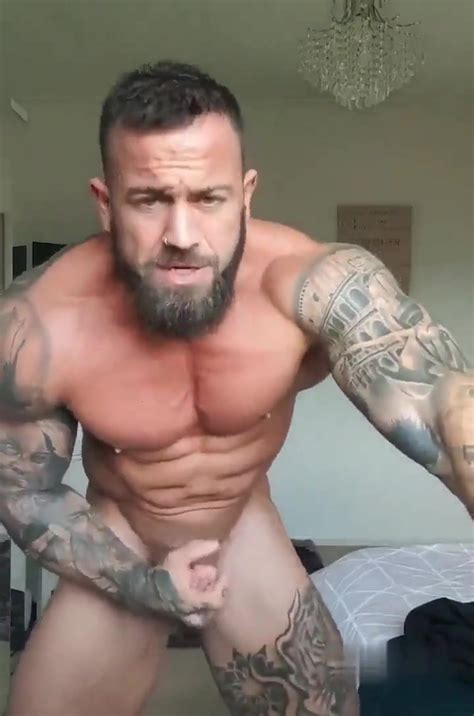 Bearded Uncut Bodybuilder Cums Thisvid Com