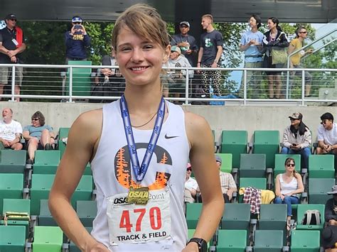 Barrett Justema Lindsay Siebert Emily Wisniewski 3 Girls Distance