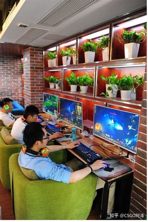 为什么网吧老板不会赶走蹭睡的人 知乎