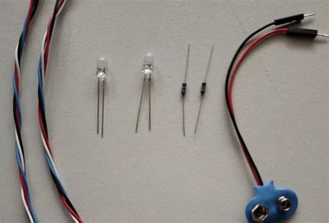 Komponen Pada Rangkaian Led Sederhana Berikut Jenisnya Sondeid