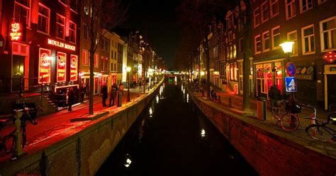 암스테르담 공공장소에서 더 이상 Ooo 못한다는데 여행