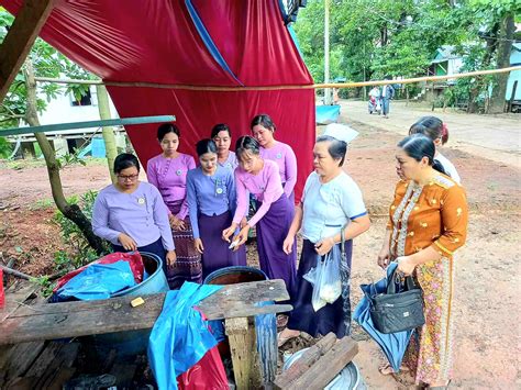 သာပေါင်းမြို့၊ အမှတ် ၃ ရပ်ကွက်တွင် သွေးလွန်တုပ်ကွေးရောဂါကြိုတင်ကာကွယ်ရေးအတွက် ဖုံး၊ သွန်၊ လဲ၊ စစ