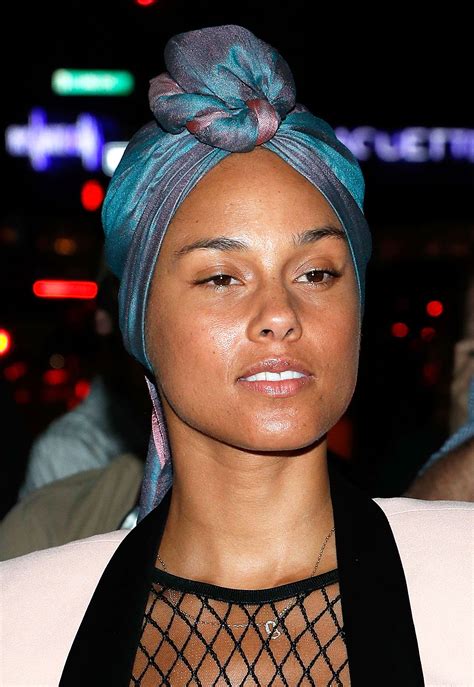 Alicia Keys No Makeup Makeup Beauty Look Pics Us Weekly
