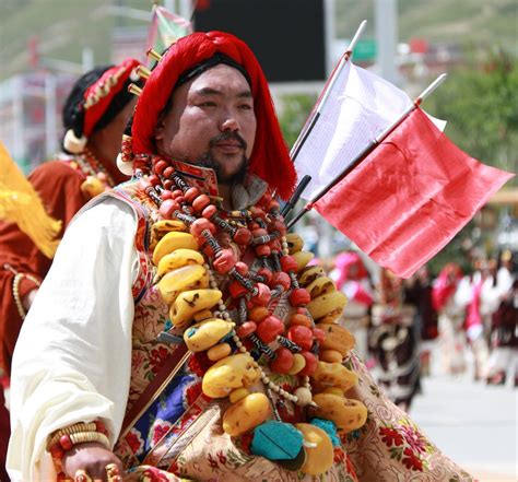 “高原天堂 风情康巴”康巴服饰摄影大赛