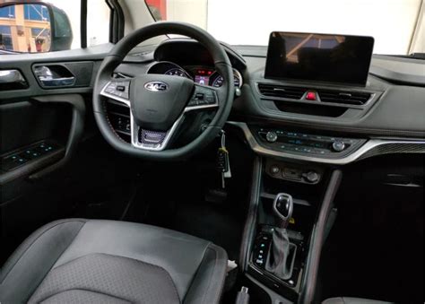 Jac Js3 2025 🚀 комплектации цены купить новые ДЖАК Джей Эс 3 из