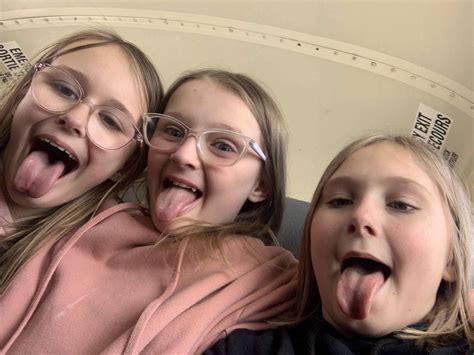 Pin By Nikki Devries On Elise Facial Pics Cute Braces Anime Tounge