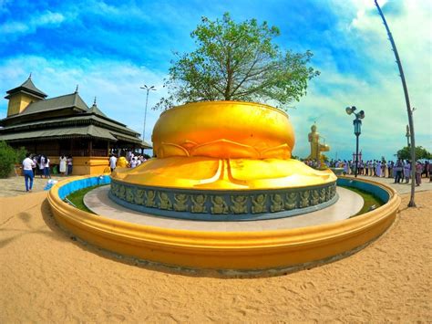 බෞද්ධ උරුමය Buddhist Heritage පිටිදූවේ සිරිධම්ම හෙවත් සමන්තභද්‍ර හිමියන් භාවනාව ප්‍රගුණ කරන