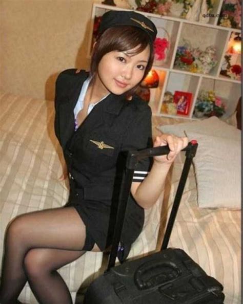Flight Attendants Caught In Naughty Positions Klyker Com