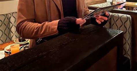 다니엘 헤니 공조2 N차 관객과 단둘이 카페서 만났다