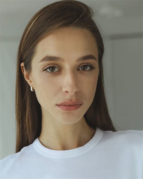 Yuliia Bauer Select Paris Select Model Management