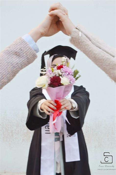 Ozy Adlı Kullanıcının Graduation Panosundaki Pin Mezuniyet Fotoğraf