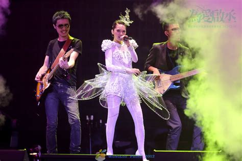 Wosoloo Photo Page 楊丞琳『為愛啟丞』世界巡迴演唱會香港站20121215 Wsl0124copy