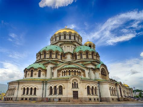 Църквата излезе с обръщение към миряните заради йогата в матурите Nova