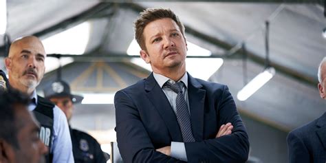 Jeremy Renner Breaks Down The Prison World In Mayor Of Kingstown
