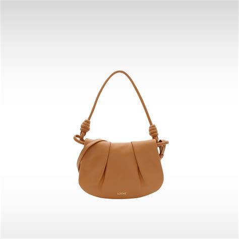 Paseo Satchel Lamb Beige Shoulder Bag