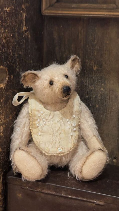 Lucien By Alla Stepanets Tedsby