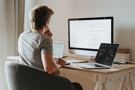 5 Contoh Programmer Yang Perlu Anda Tahu Toffeedev