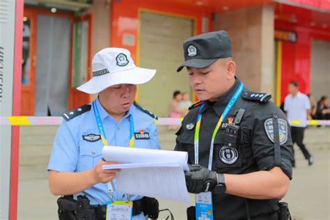 海南公安全力护航“环湖赛”第三赛段贵德段澎湃号·政务澎湃新闻 The Paper