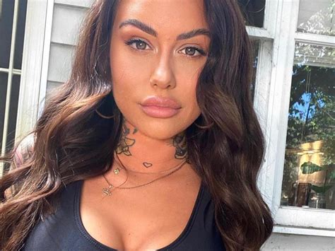 Celebrity Style Fashion News And Red Carpet Trends Au