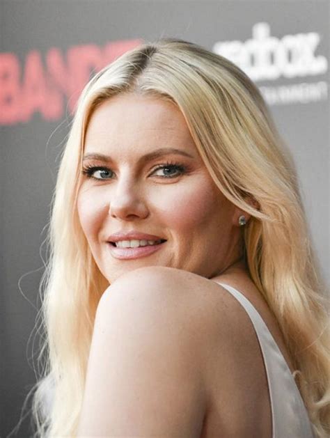 Elisha Cuthbert 2022