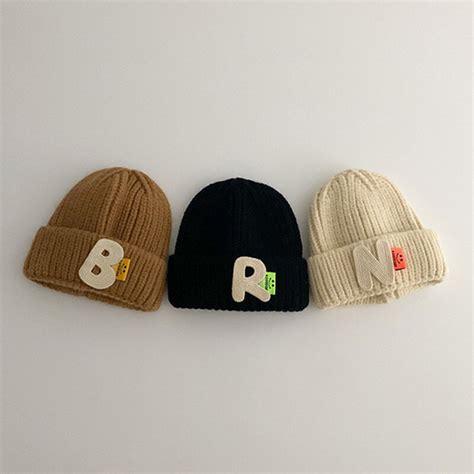 아기 모자 2022 년 가을 및 겨울 한국 버전 남아 및 여아 알파벳 니트 따뜻한 풀오버 모자 2 개월 2 세 모자