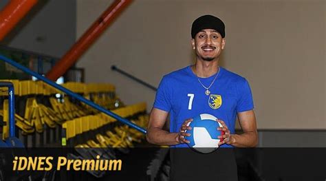 Ústecký Blokař Navreet Singh Suhan Inspiruje Sikhy Po Světě Idnescz