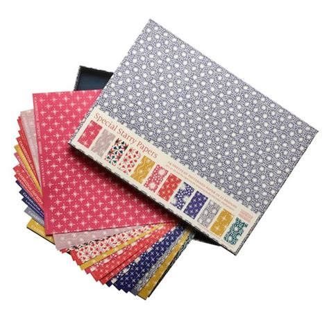 24 Special Small Papers Starry Illustrated Living
