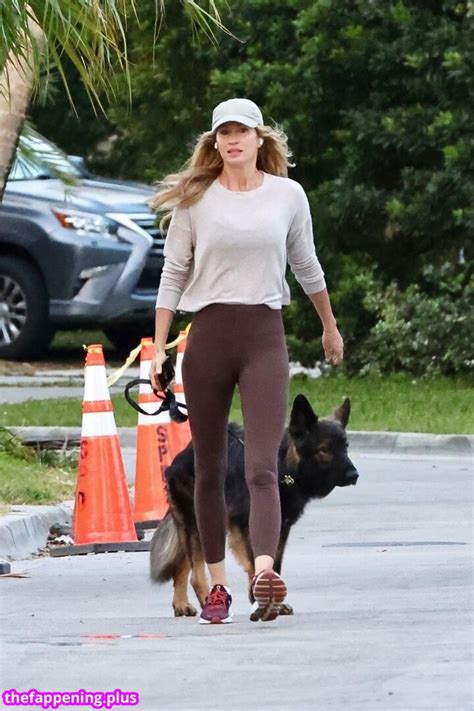 Gisele Bundchen Gisele Nude Onlyfans Photo The Fappening Plus