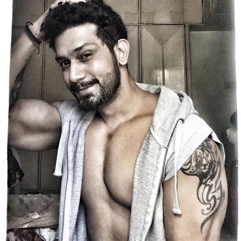 Vineet Kumar Chaudhary Actor Age Height Wife Biography And More Grandpeoples Universe Of