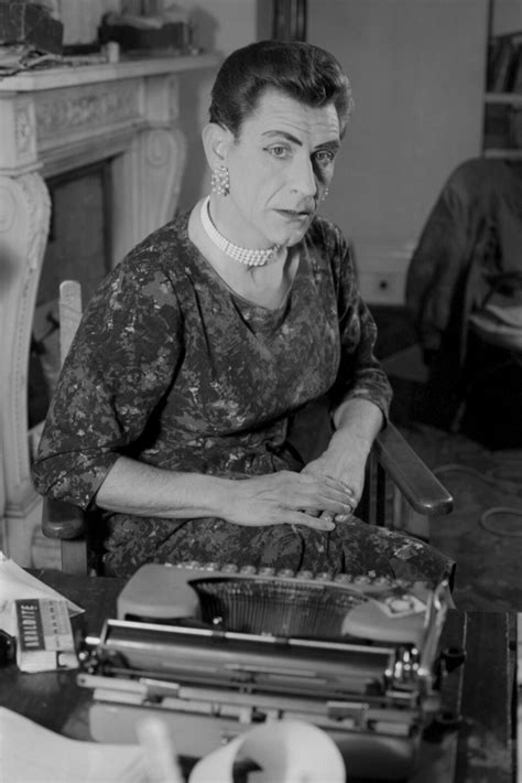 Tag Transvestite Hoppy X