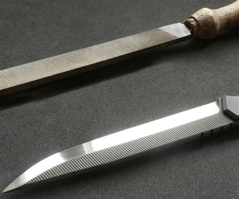 How To Make A Super Sharp Knife From Wood