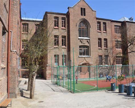 მეექვსე საავტორო სკოლა