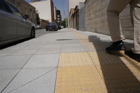 اجرای طرح ساماندهی و پیاده‌روسازی در منطقه ۵ اصفهان ایمنا