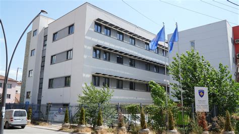 Српска листа одбацује ултиматум Приштине Неће напустити просторије у Косовској Митровици — Rt