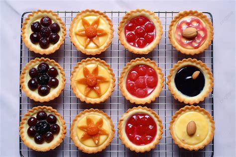 라즈베리와 아몬드 타르트 여름 타르트 아이스 라즈베리 크림 살구 글레이즈를 곁들인 딸기 타르트 누끼 디저트 오브젝트 배경 일러스트 및 사진 무료 다운로드 Pngtree