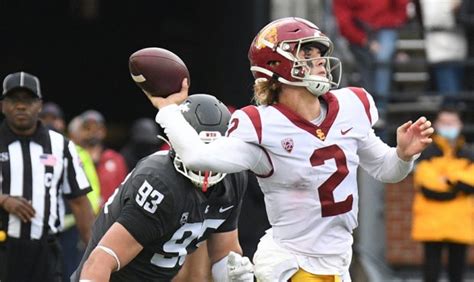Former Corner Canyon Star Jaxson Dart Named Pac 12 Offensive Player Of