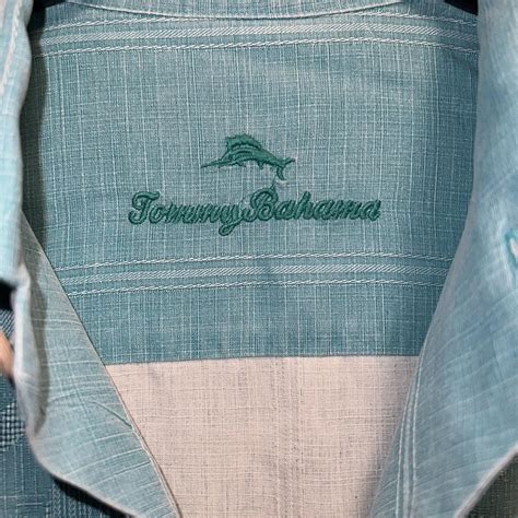 Tommy Bahama Silk Hawaiian Button Down Size M Depop