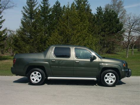 Canadian Auto Review Honda Ridgeline Photos