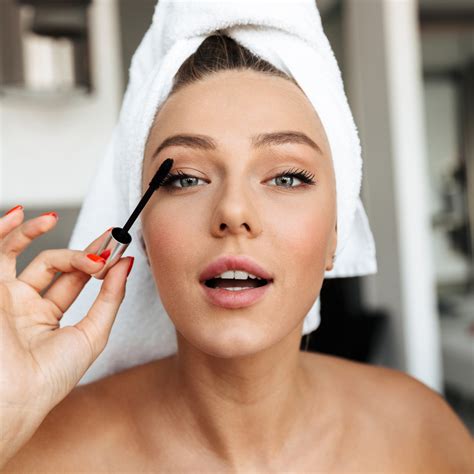 Makeup Tips For Making Eyes Look Bigger