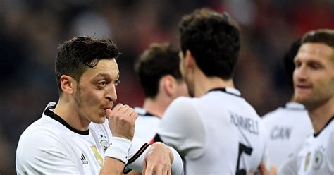 오피셜 전차군단 독일 유로 2016 최종 명단 발표외질 발탁 로이스 제외