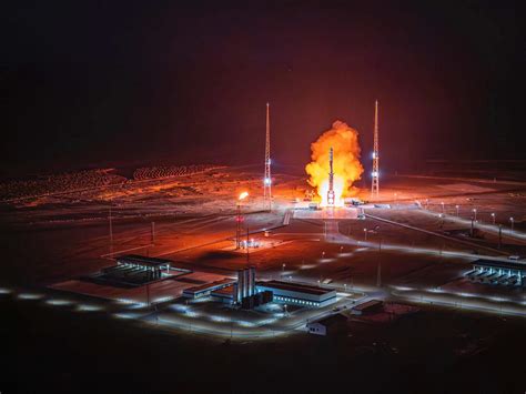 多图！朱雀二号遥三运载火箭发射成功 北京时间