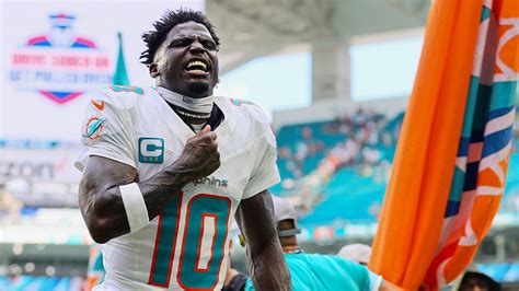 Dolphins Tyreek Hill Explains 4 Word Message After Bodycam Footage Of