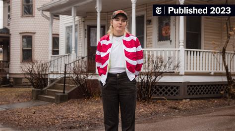 Caroline Rose Takes Her Indie Rock Show On The Road The New York Times