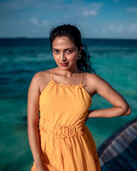 ദേവതയായി അമല ഭർത്താവിനൊപ്പം ആടുജീവിതം ഓഡിയോ ലോഞ്ചിൽ പങ്കെടുത്ത് നടി