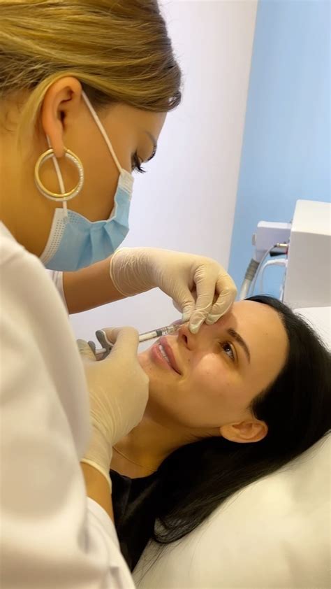 Merci Mertsia Sulkhanishvili ვერ მოვითმინე 😅 ხშირად გოგოები კითხულობთ ვინ აკეთებს საუკეთესო