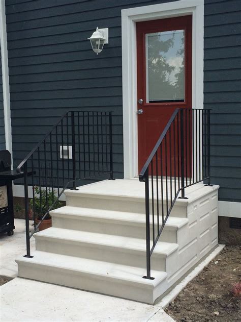 Best Exterior Stair Railing For Concrete Steps References Stair Designs
