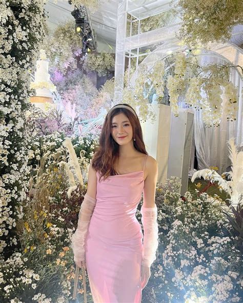 👸 Su Hlaing 🫢😍💕 Aesthetic Girl Save Post